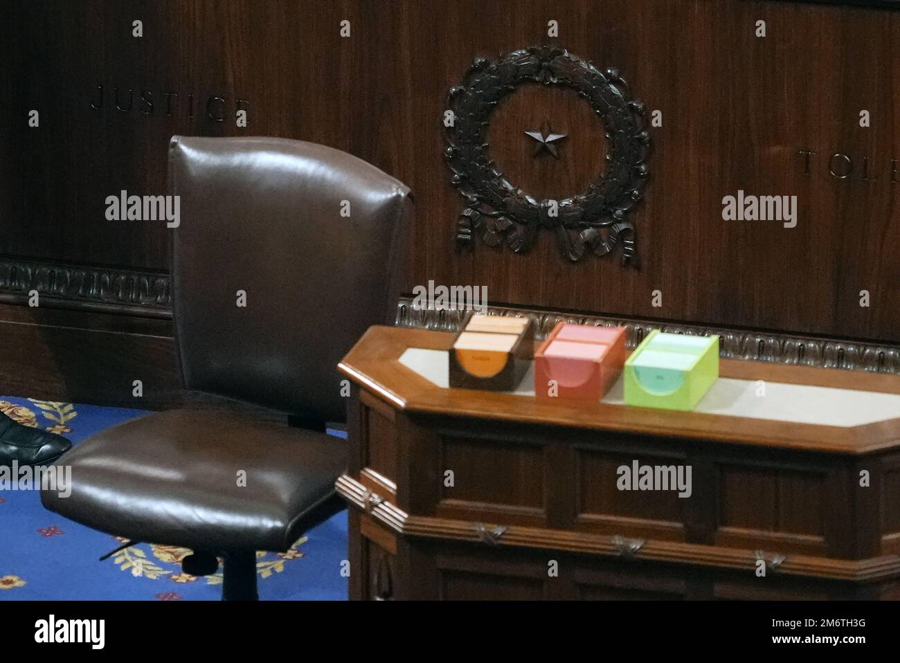 Congress cards hi-res stock photography and images - Alamy