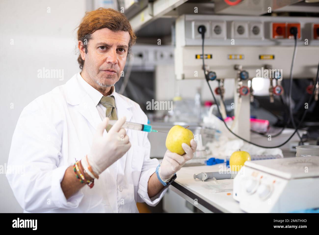 Research and inspection testing laboratory hi-res stock photography and ...