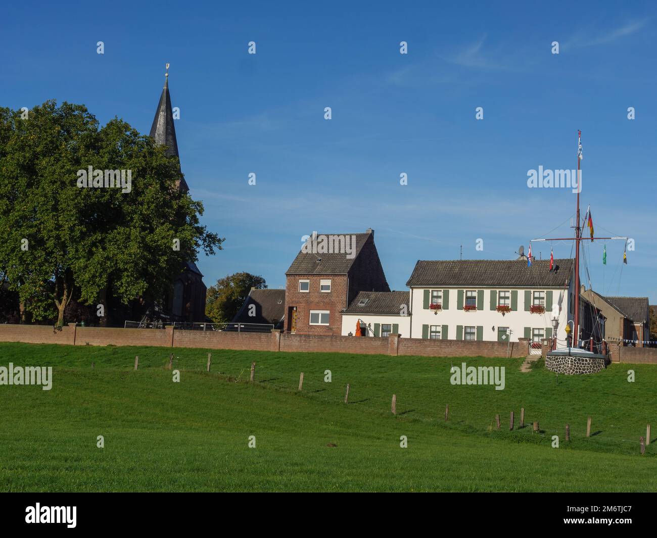 Grieth village at the rhine Stock Photo - Alamy