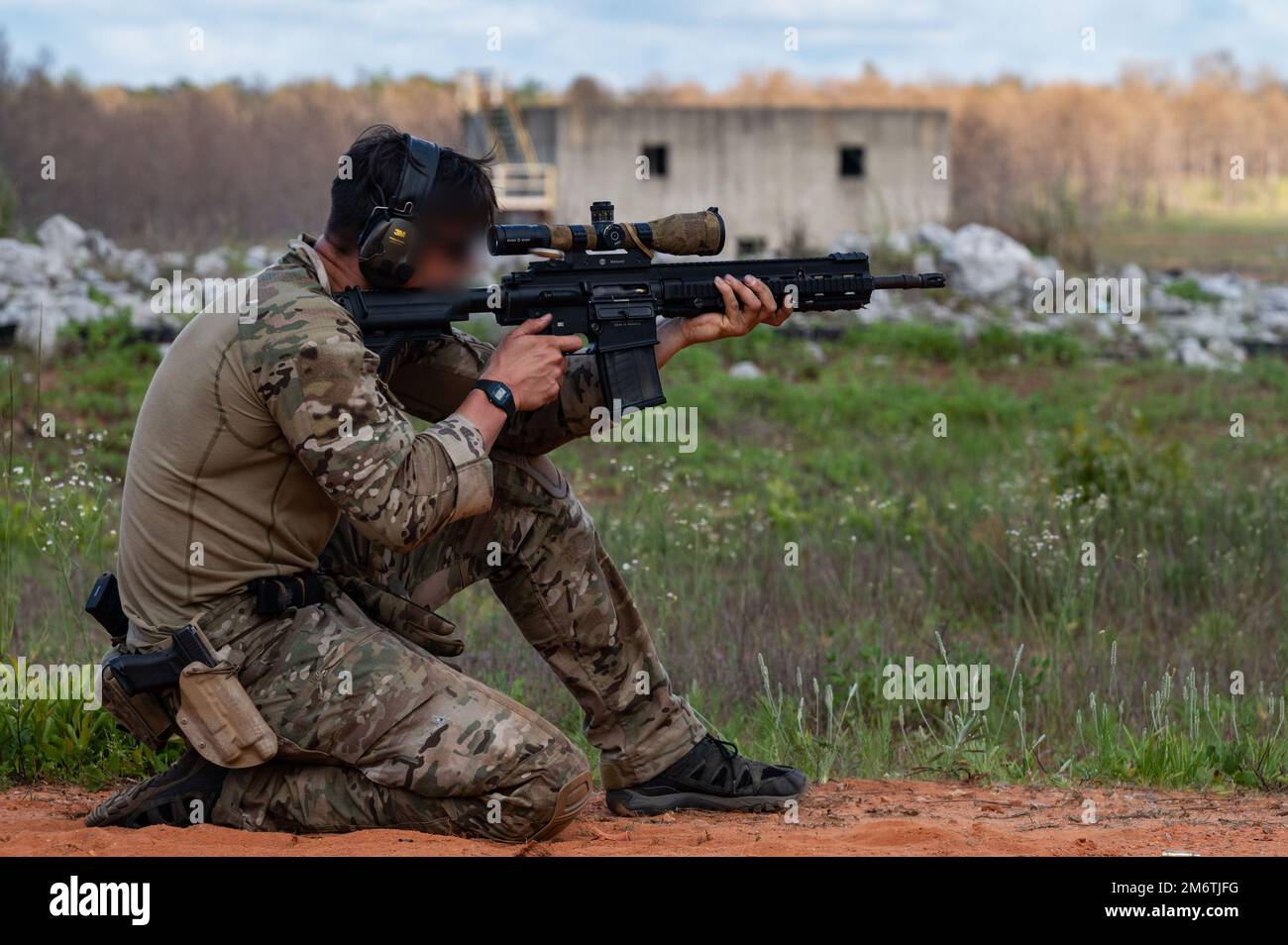 A Czech Special Forces member conduct small-arms proficiency training ...