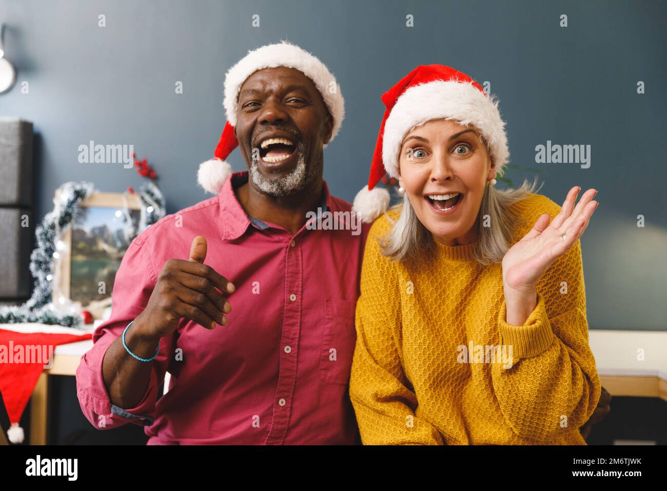 Black couple in santa hi-res stock photography and images - Alamy