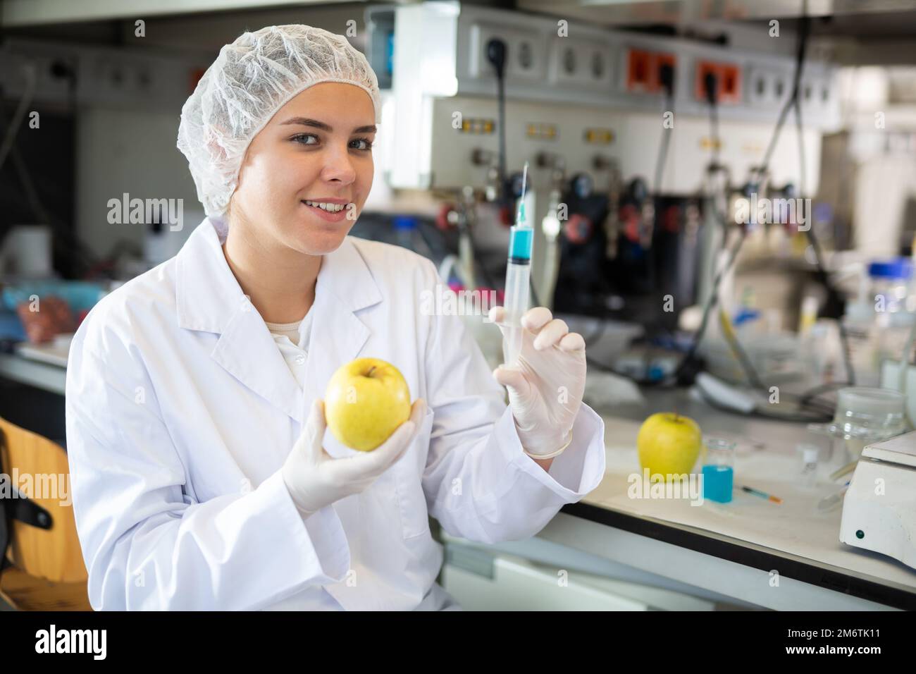 Female scientist working in food testing laboratory Stock Photo - Alamy
