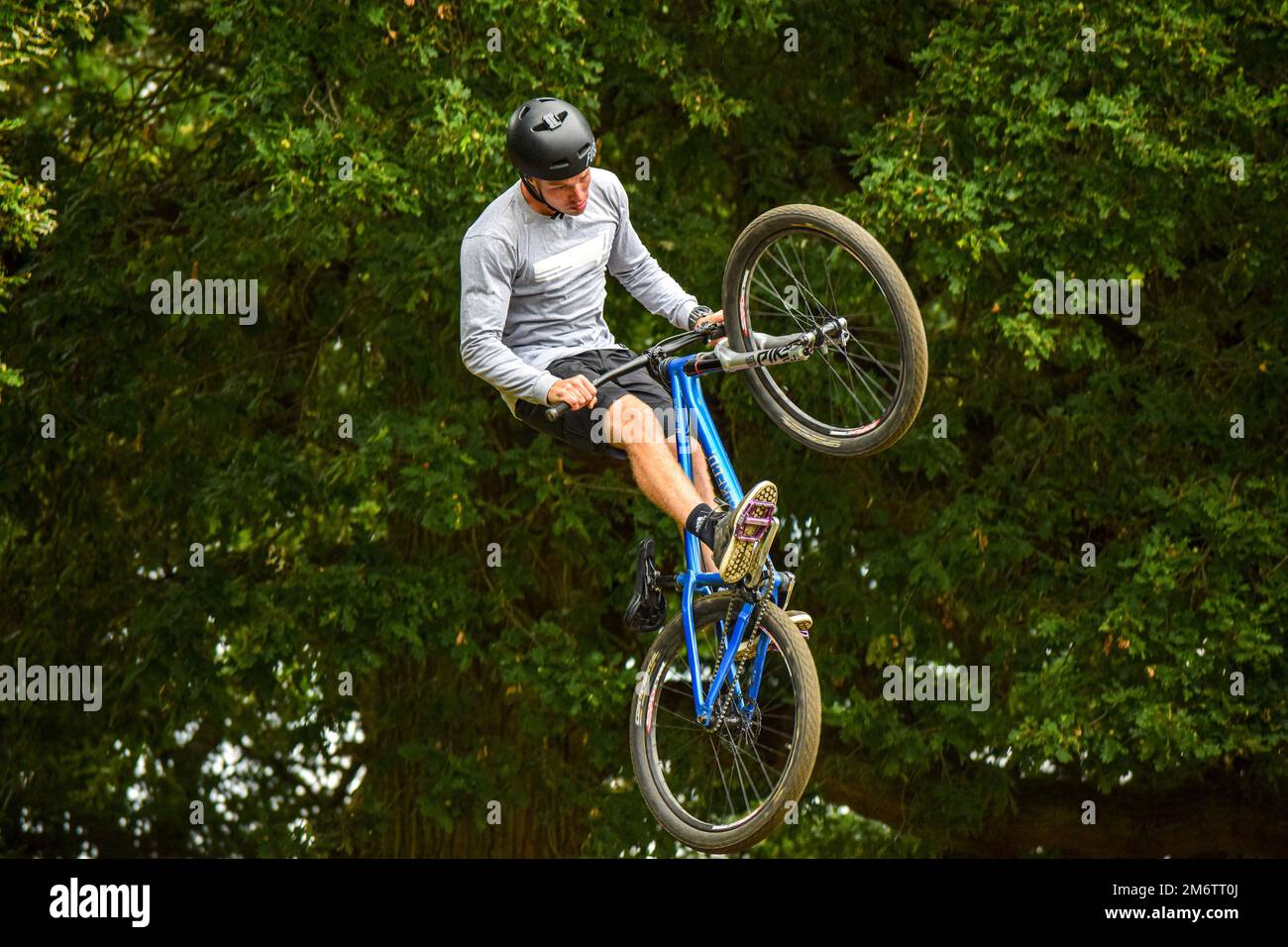 Mtbpassion hi-res stock photography and images - Alamy