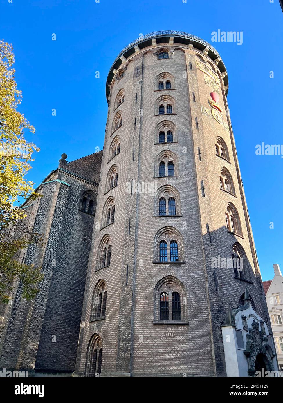 Round tower observatory hi-res stock photography and images - Alamy