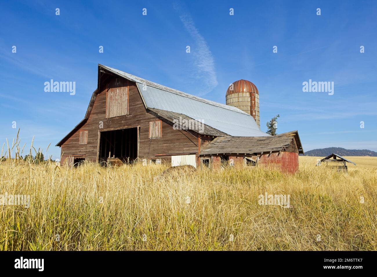 Building on rustic land hi-res stock photography and images - Alamy