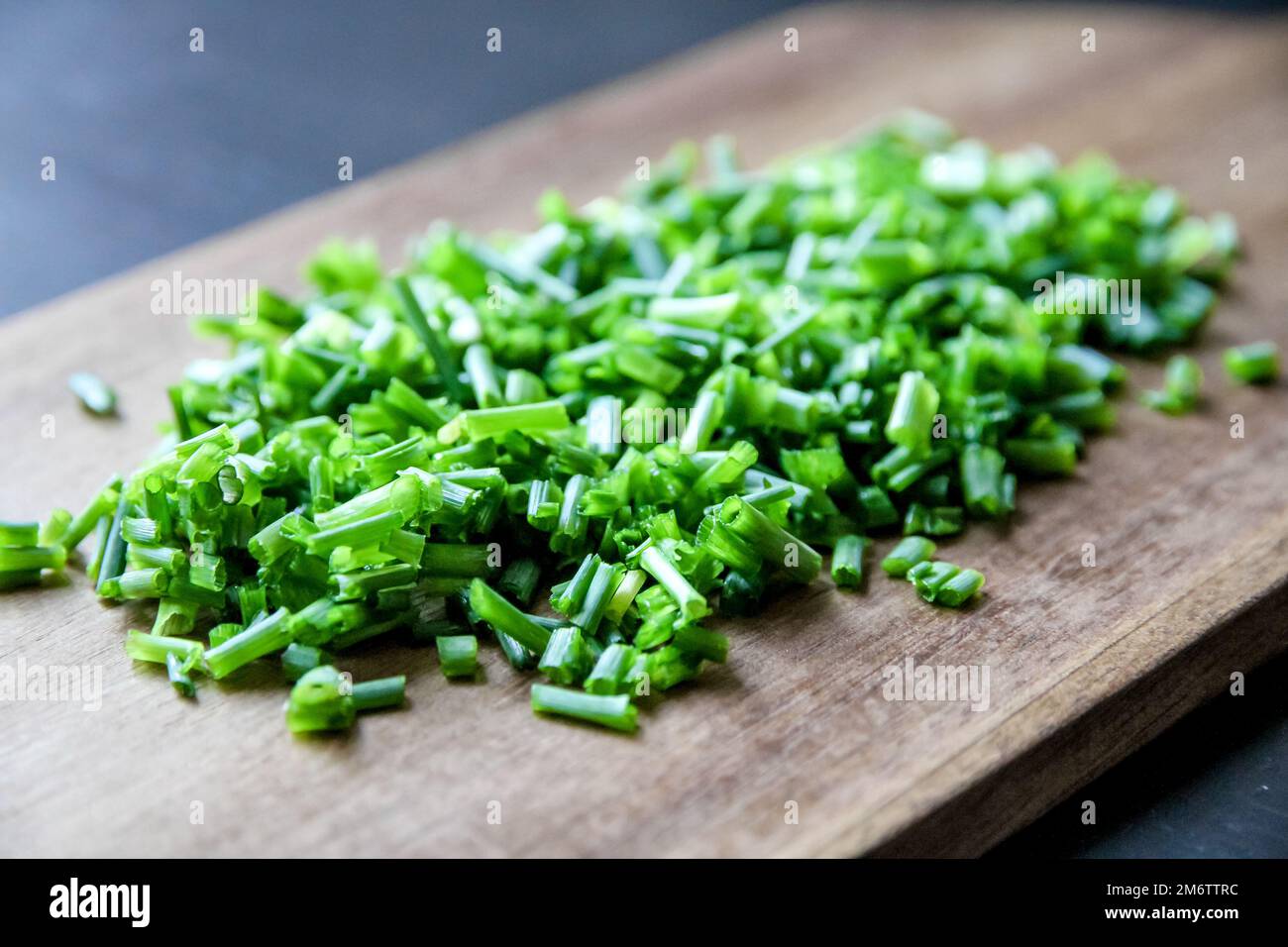 Fresh cut chives hi-res stock photography and images - Alamy