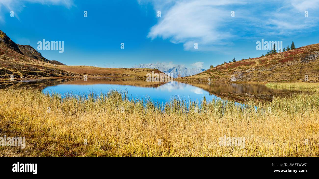 Autumn alpine Kleiner Paarsee or Paarseen lake, Land Salzburg, Austria ...