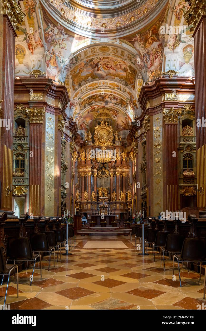 Ostnetatious hi-res stock photography and images - Alamy