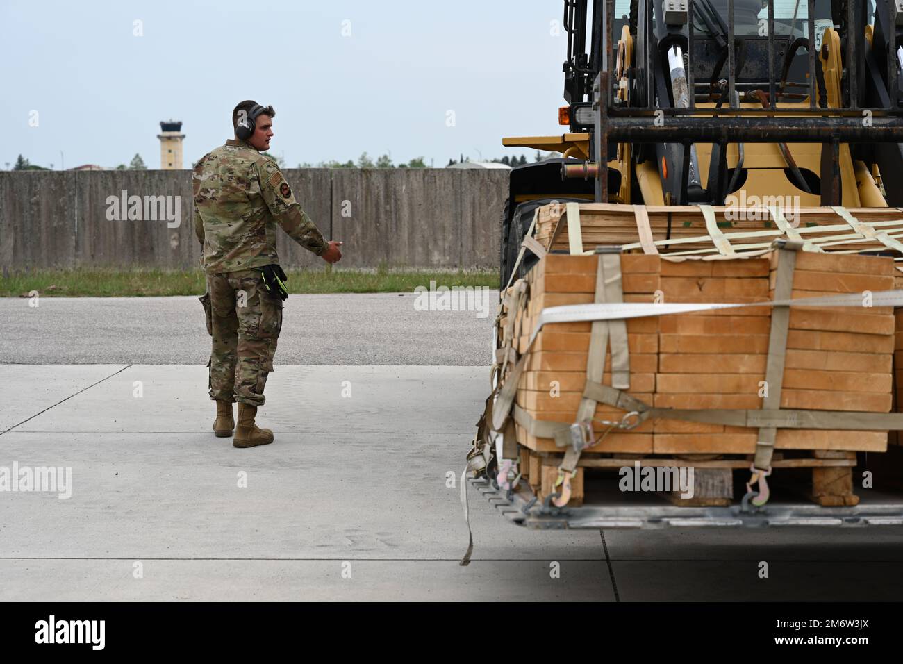 U.S. Air Force Airman 1st Class Clayton Hammerich, 724th Air Mobility ...