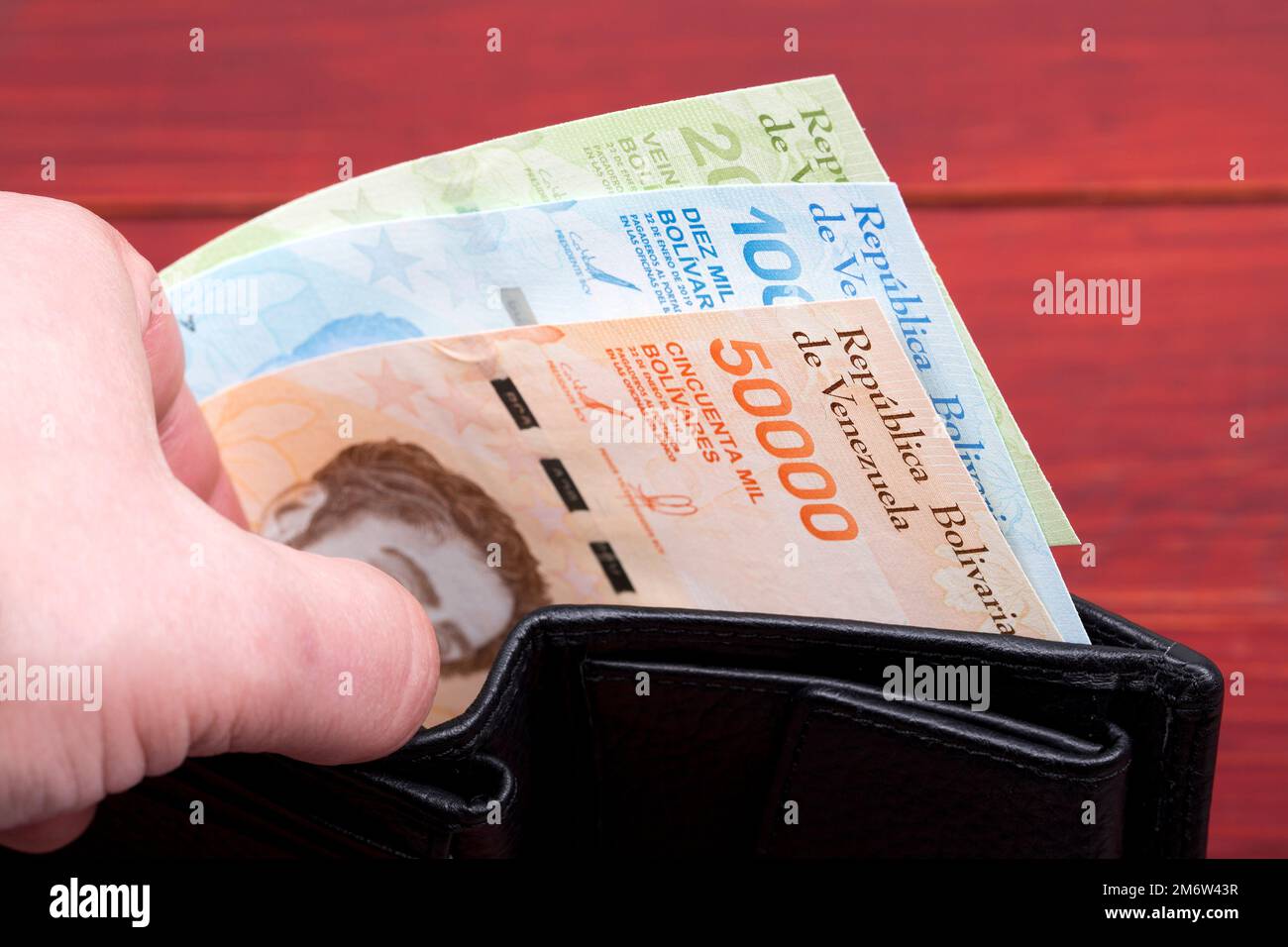 Venezuelan banknotes hi-res stock photography and images - Alamy