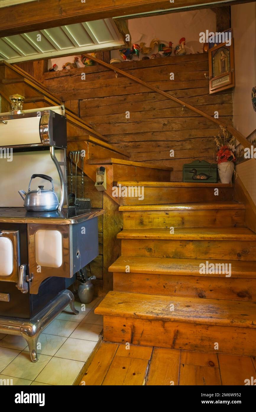 1850s Sweet Heart retro model cook stove handcrafted by Elmira Stove ...