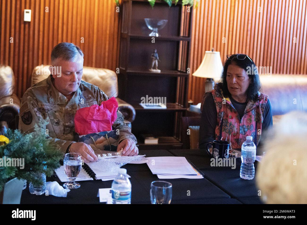 Commander of norad and usnorthcom hi-res stock photography and images ...