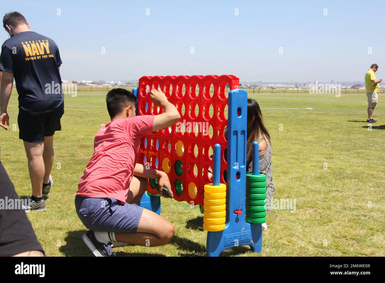 Connect four hi-res stock photography and images - Alamy