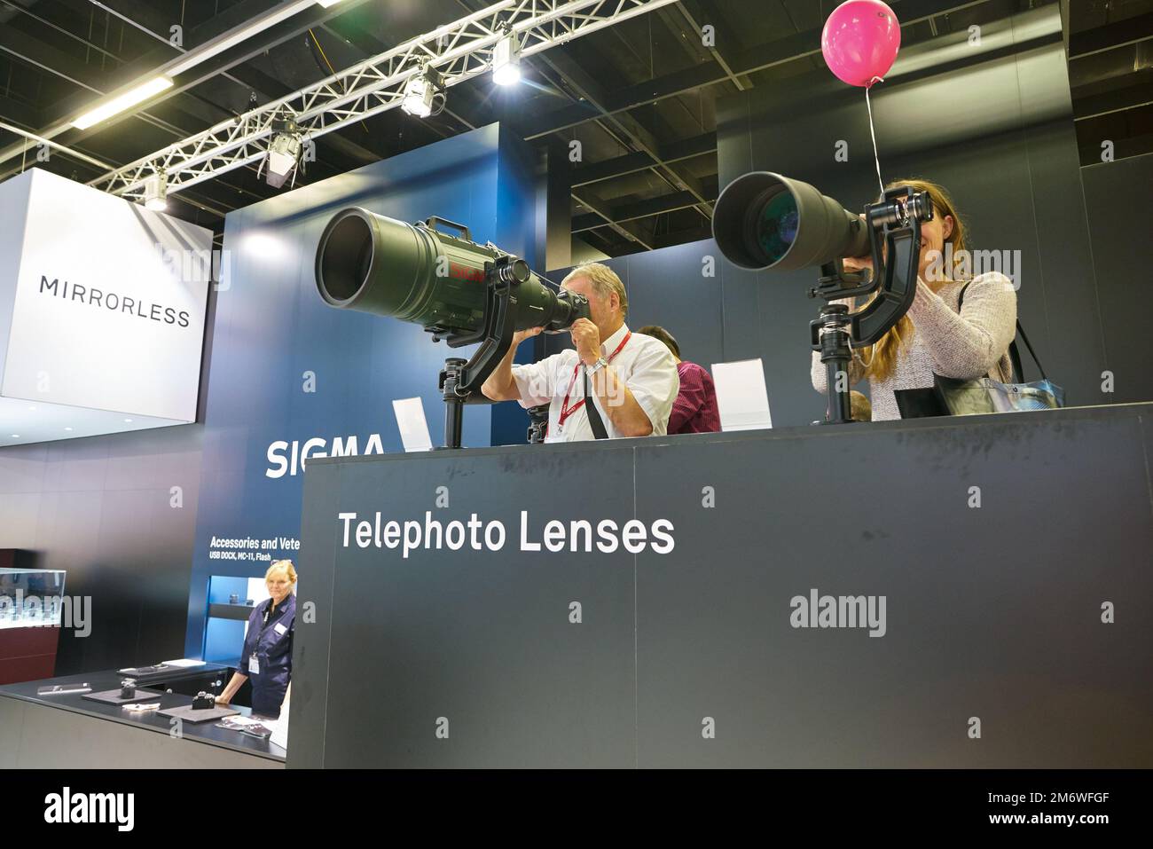 Sigma lens hi-res stock photography and images - Alamy