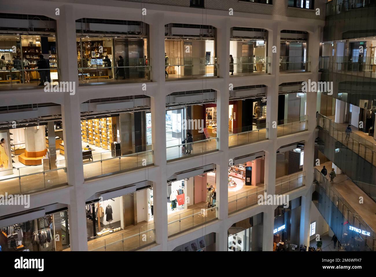 Tokyo, Japan. 3rd Jan, 2023. Interior scenes of the KITTE Marunouchi ...