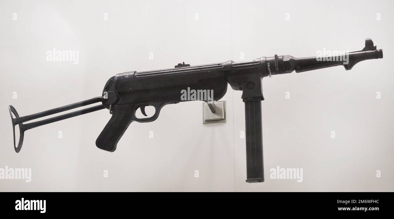Schmeisser MP40, submachine gun, c. 1939. German-made, it was designed ...