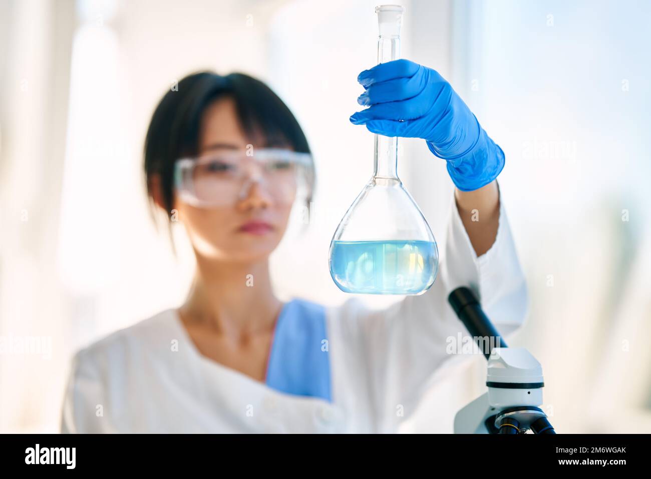 Scientist working sample chemical experiment hi-res stock photography ...