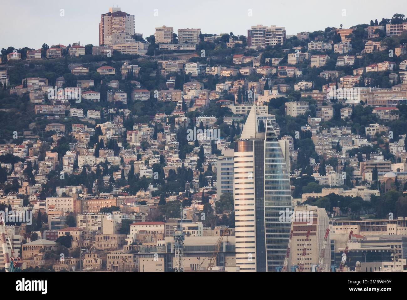 Buildings in haifa hi-res stock photography and images - Alamy