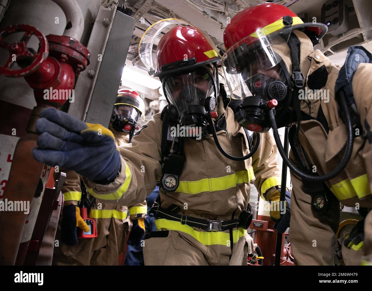 220506-N-DE439-336 ROTA, Spain (May 6, 2022) Gas Turbine System ...