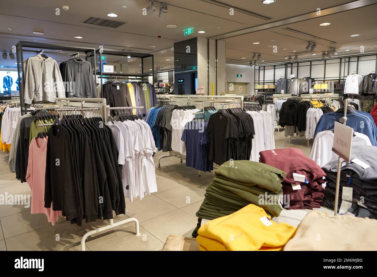 SHENZHEN, CHINA - CIRCA NOVEMBER, 2019: apparel on display at H and M ...