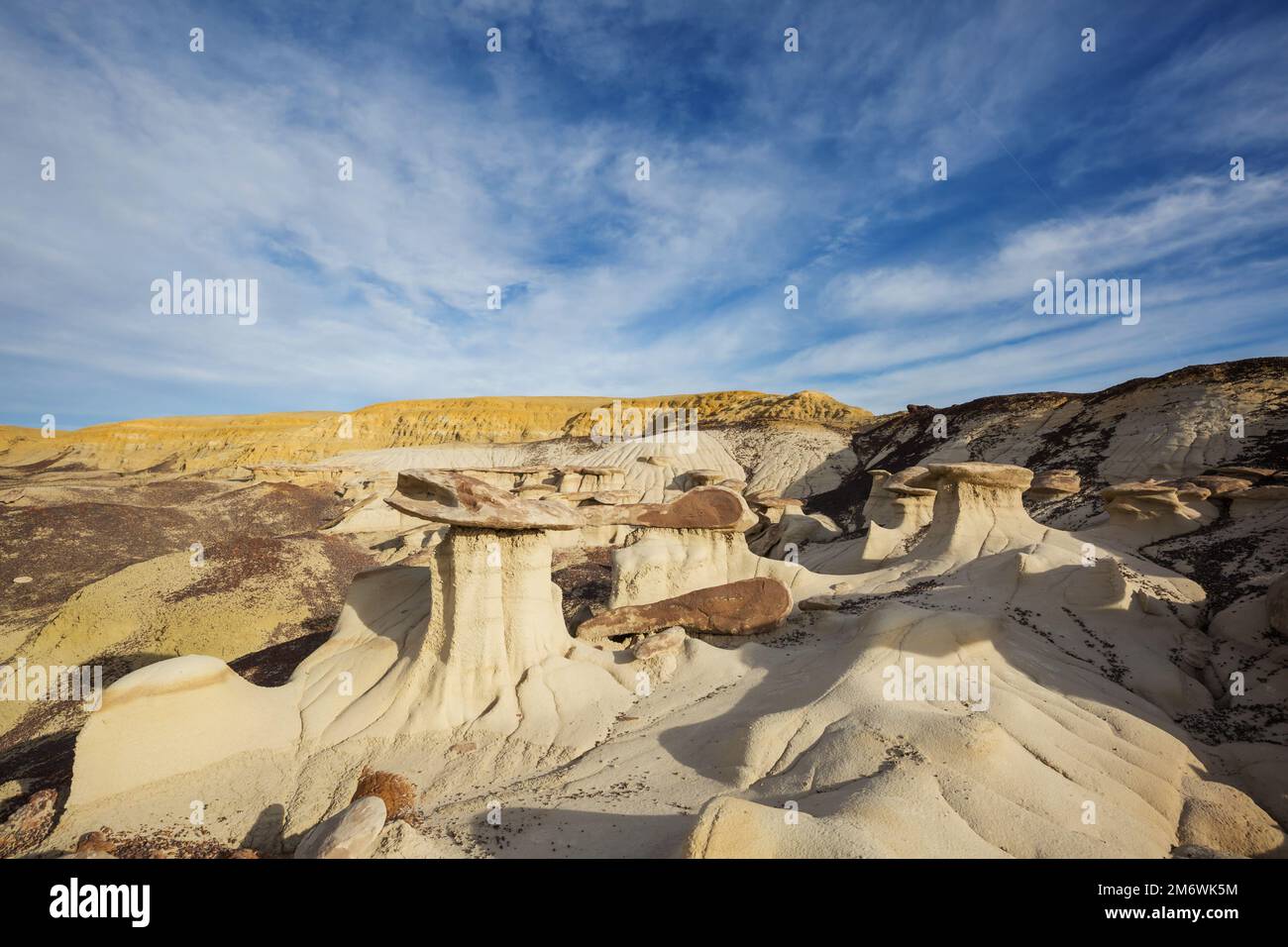 Bisti badlands wildnis de na zin hi-res stock photography and images ...