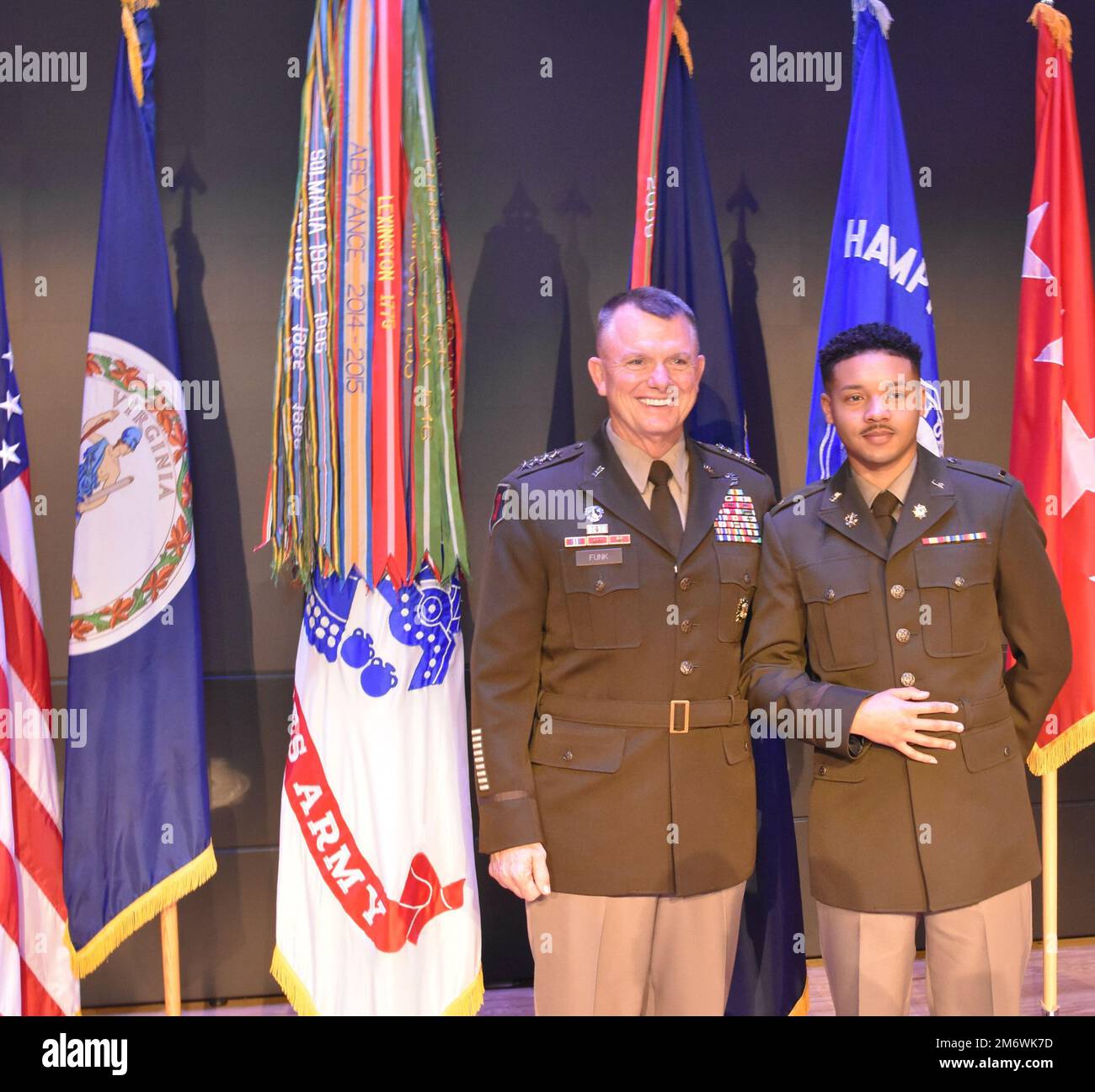 Gen. Paul E. Funk II with newly promoted 2nd Lt Stock Photo - Alamy Gen. Paul E. Funk II with newly promoted 2nd Lt Stock Photo - Alamy