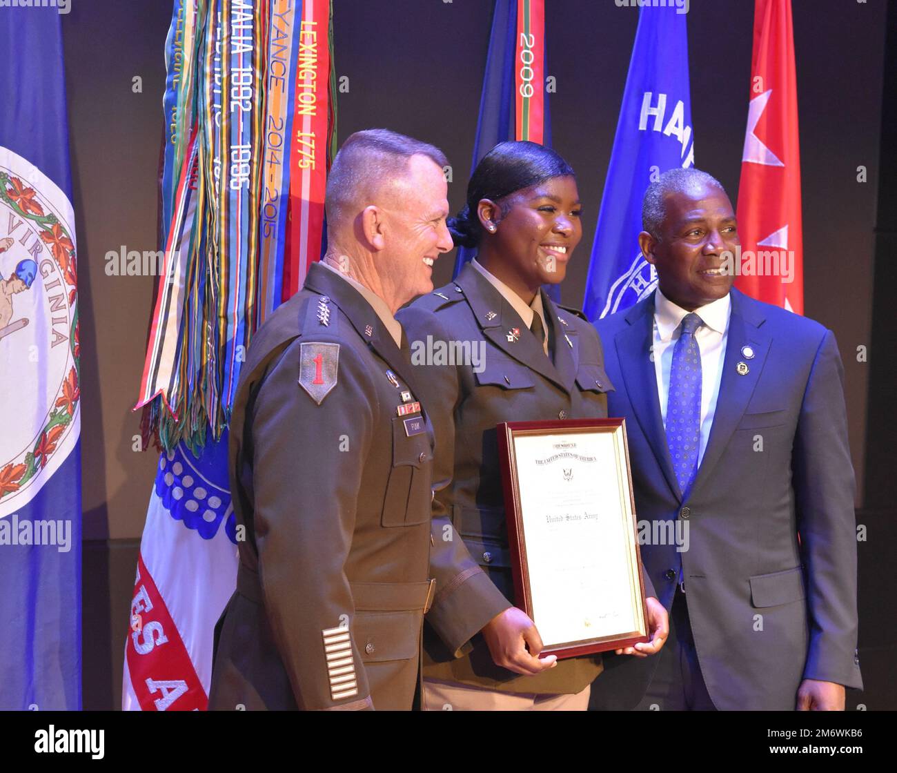 Leadership with newly promoted 2LT Stock Photo - Alamy