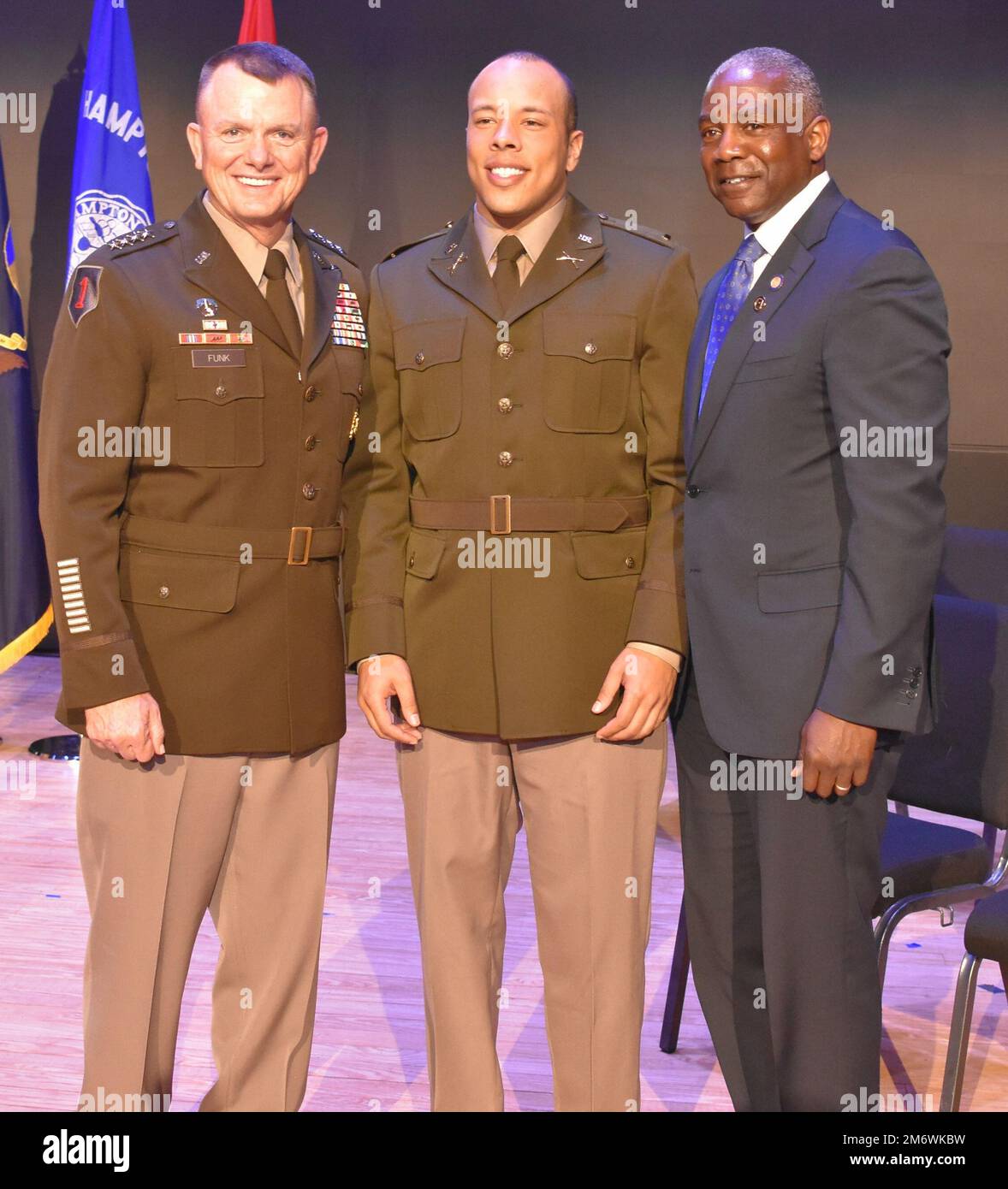 Leadership with newly promoted 2LT Stock Photo - Alamy