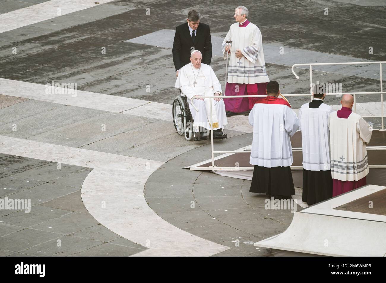 Roma, Italy. 05th Jan, 2023. Pope Francis (C) seen sitting on a ...