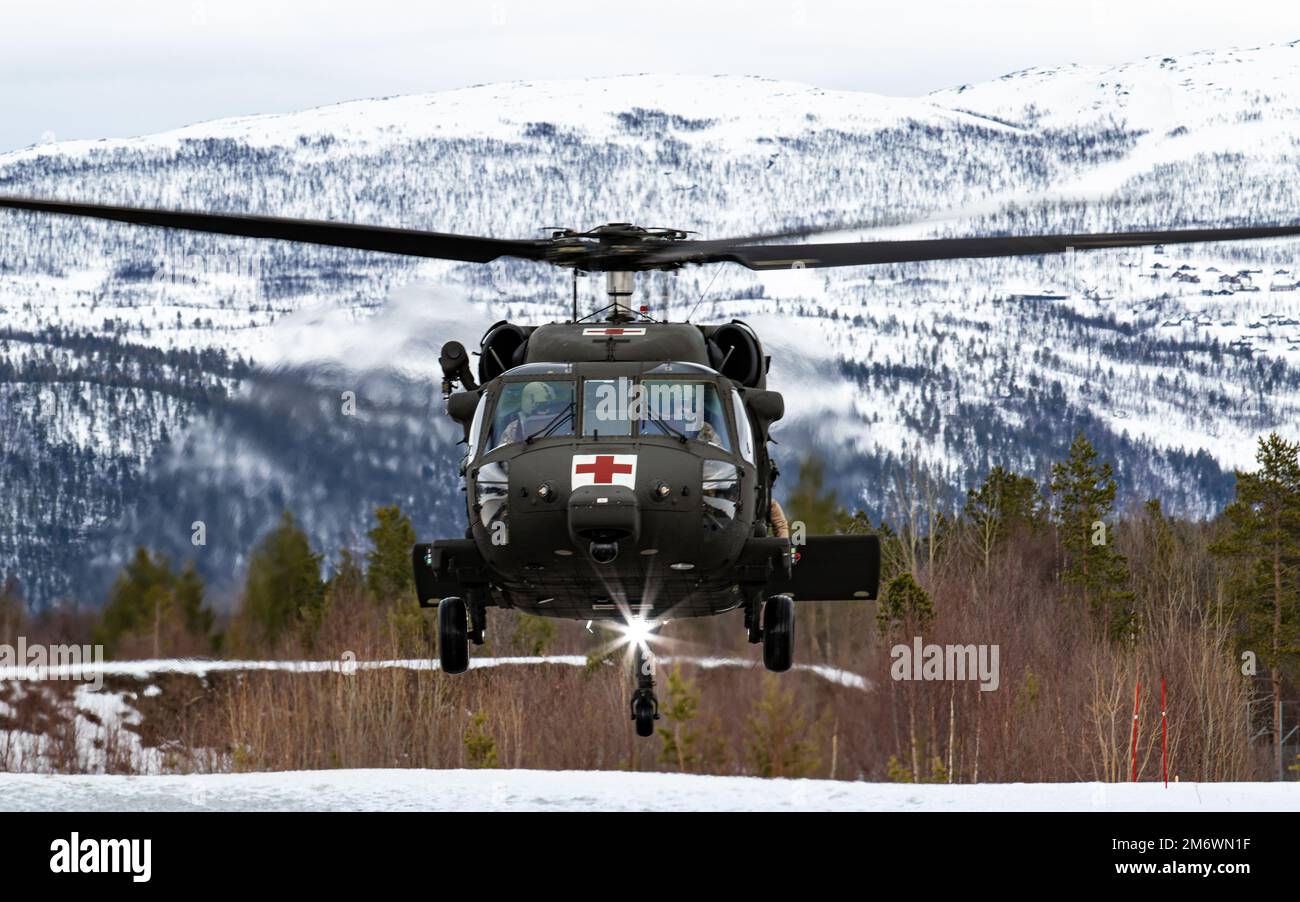 A U.S. Army HH-60 MedEvac Black Hawk helicopter from Charlie Company, 1 ...