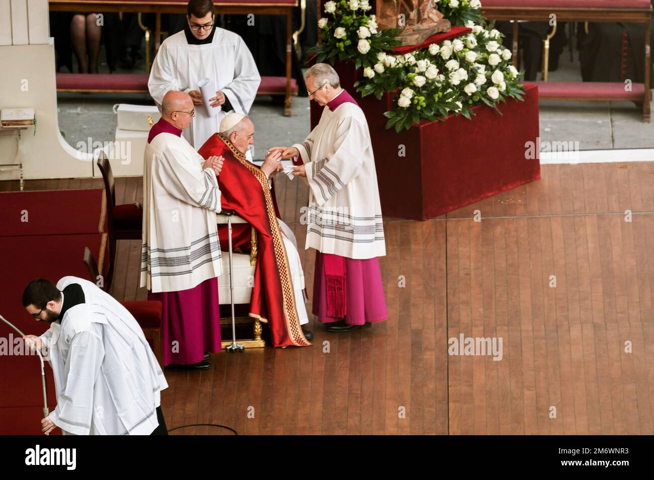 Roma, Italy. 05th Jan, 2023. Pope Francis seen holding a chalice. Pope ...