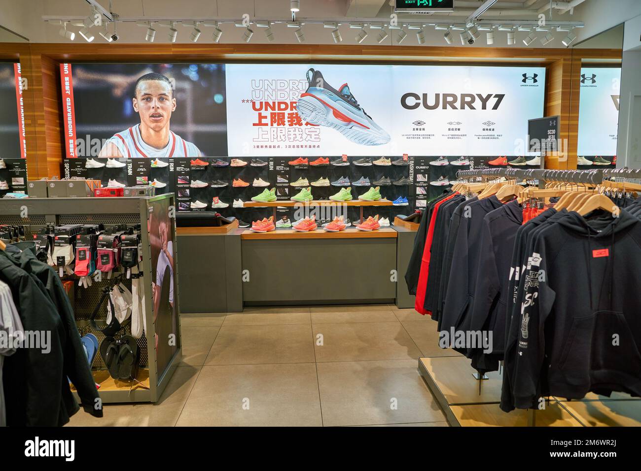 Underarmour clothing hi-res stock photography and images - Alamy