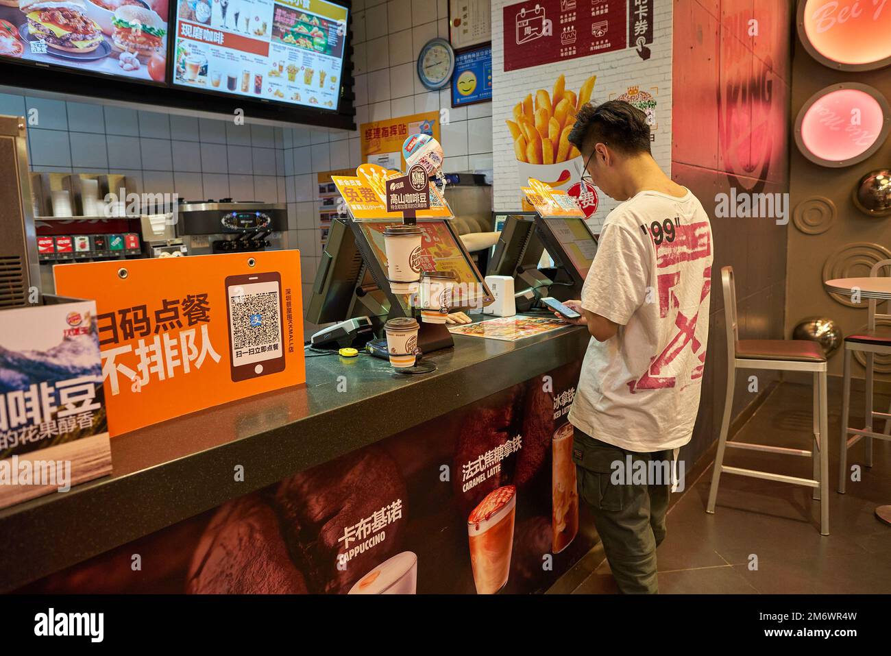 Burger king service counter hi-res stock photography and images - Alamy
