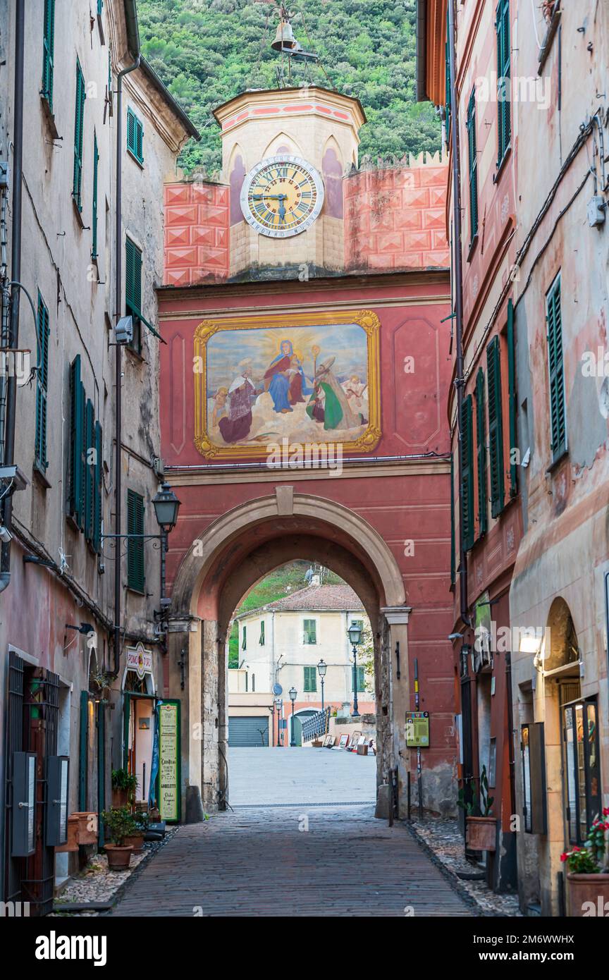 Old town finalborgo liguria italy hi-res stock photography and images ...