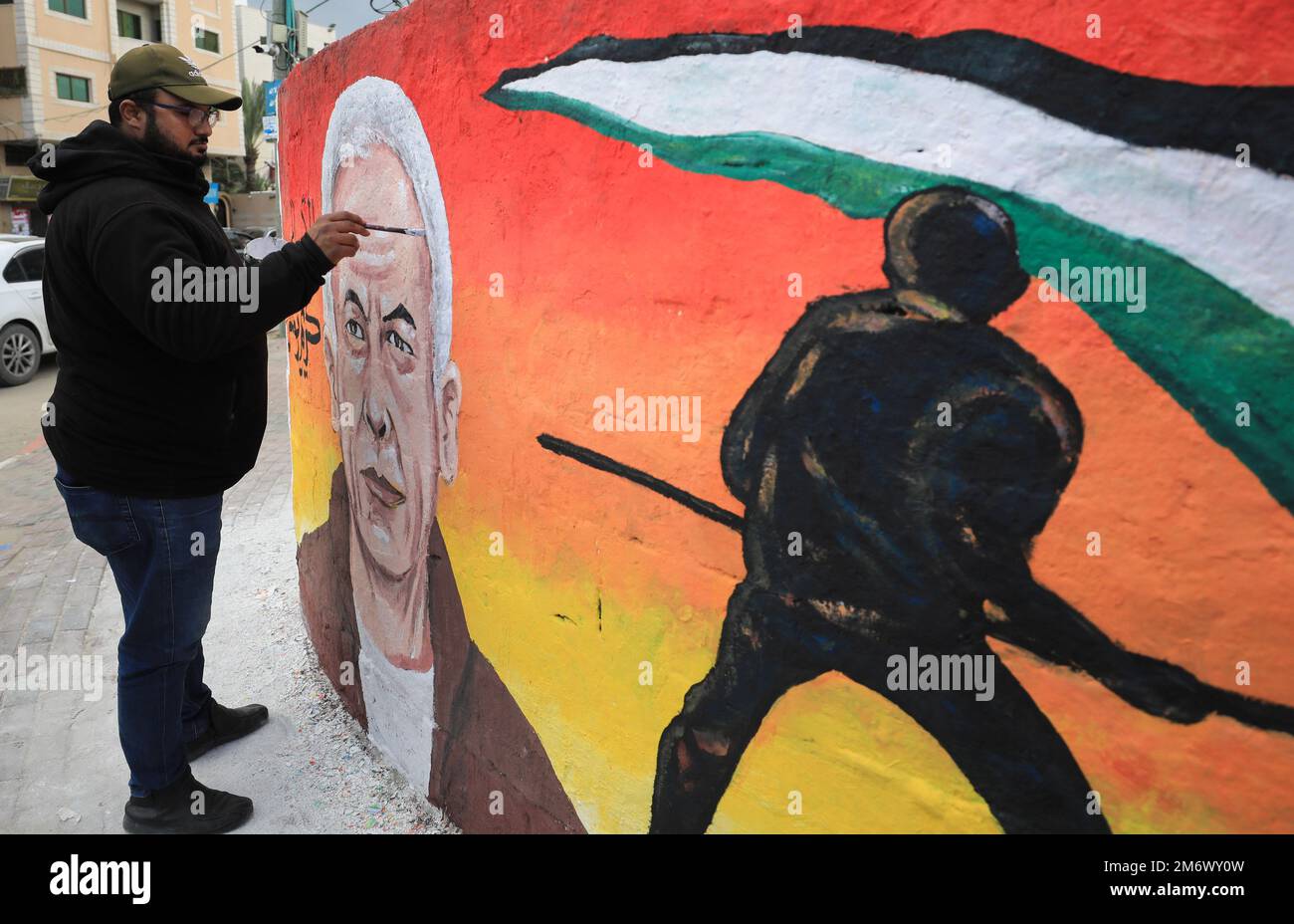 Gaza, Palestine. 05th Jan, 2023. An artist paints a mural dedicated to ...