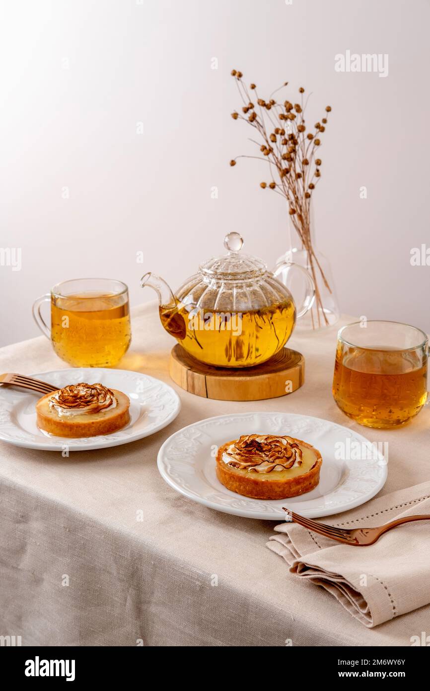 Tea party table hi-res stock photography and images - Alamy