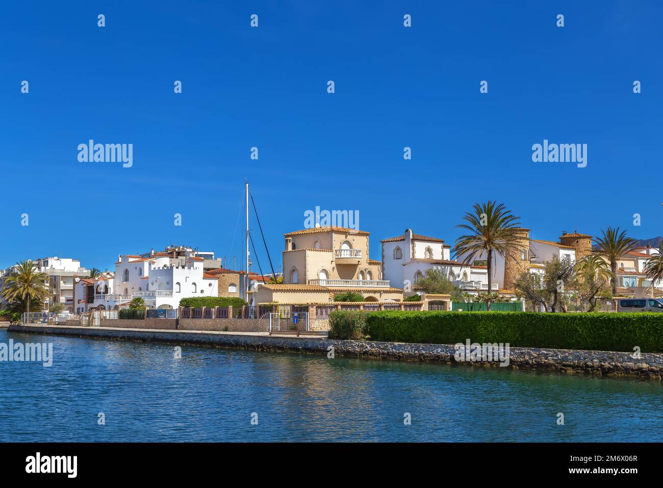 Roses spain town hi-res stock photography and images - Alamy