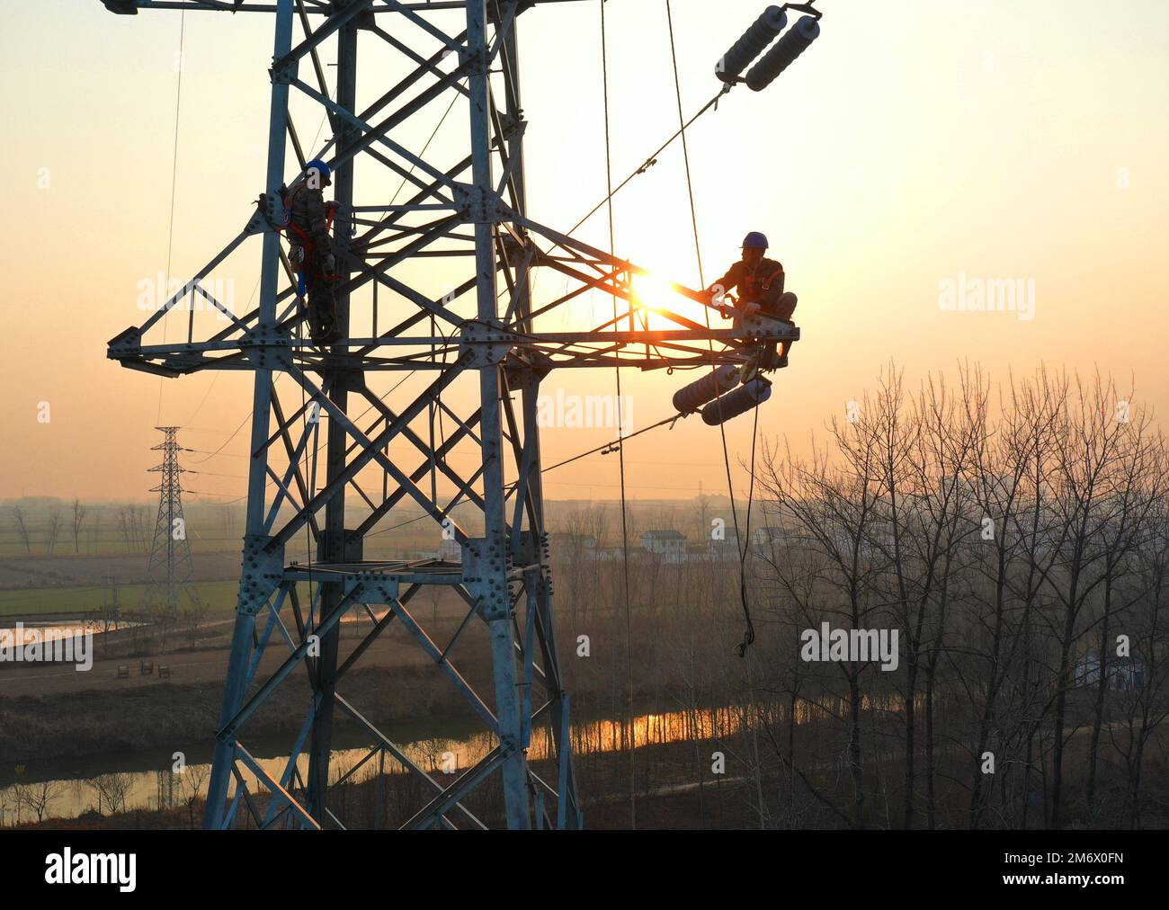 Kv line hi-res stock photography and images - Alamy