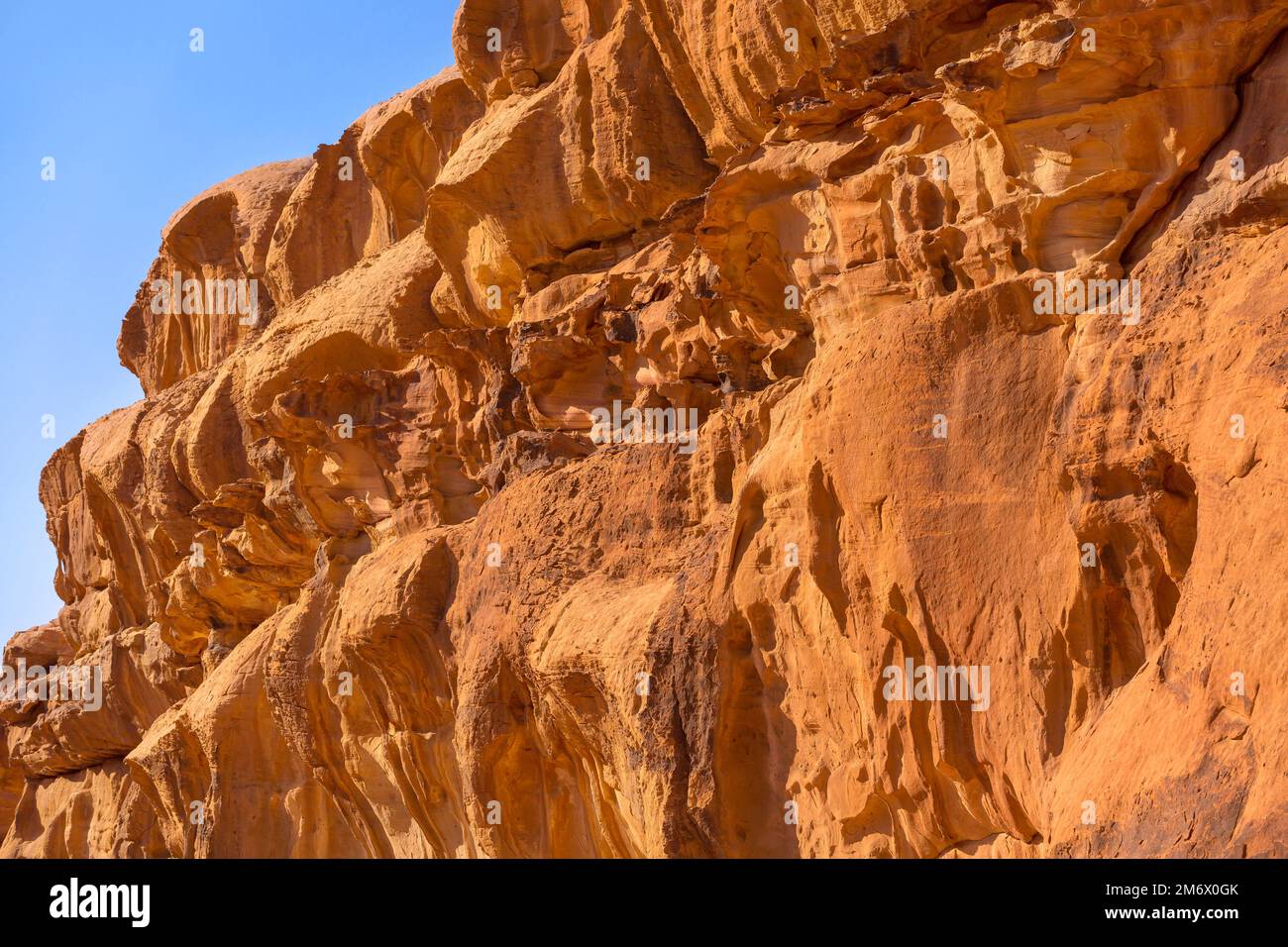 Sandstone mountains of wadi rum hi-res stock photography and images - Alamy