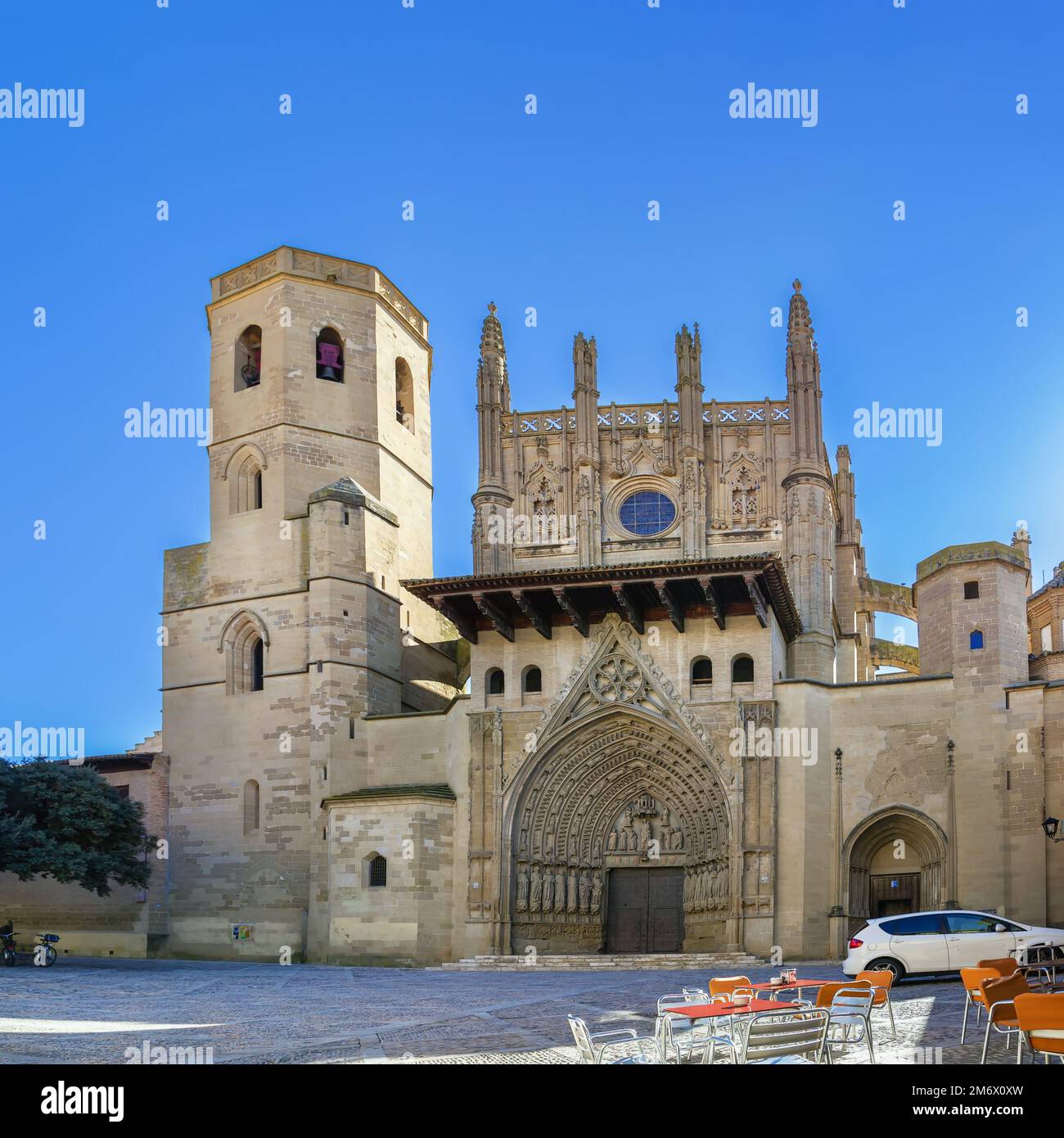 Huesca hi-res stock photography and images - Alamy