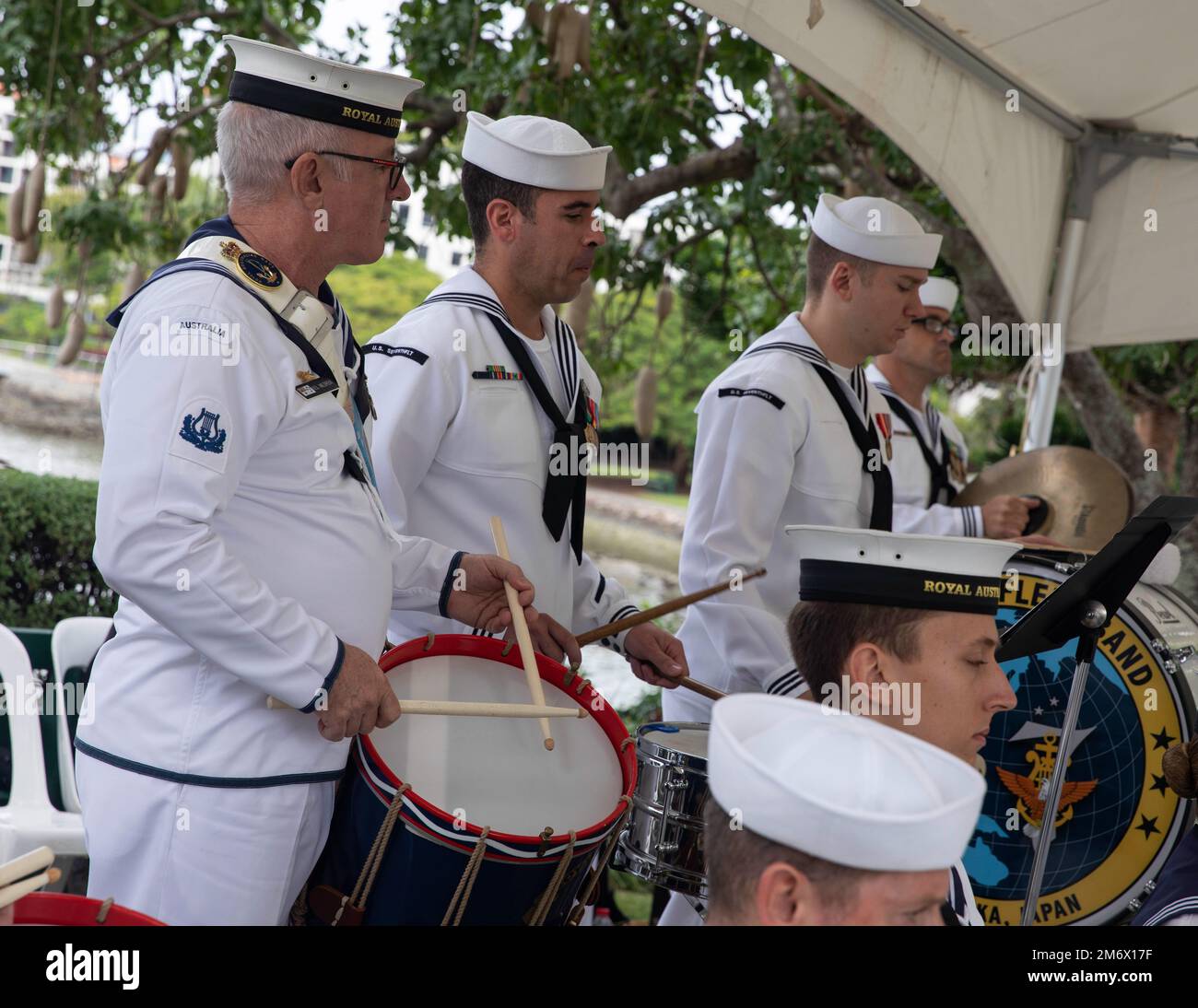 220507-N-VD554-1022 BRISBANE, Australia (May 7, 2022) – Members of the ...