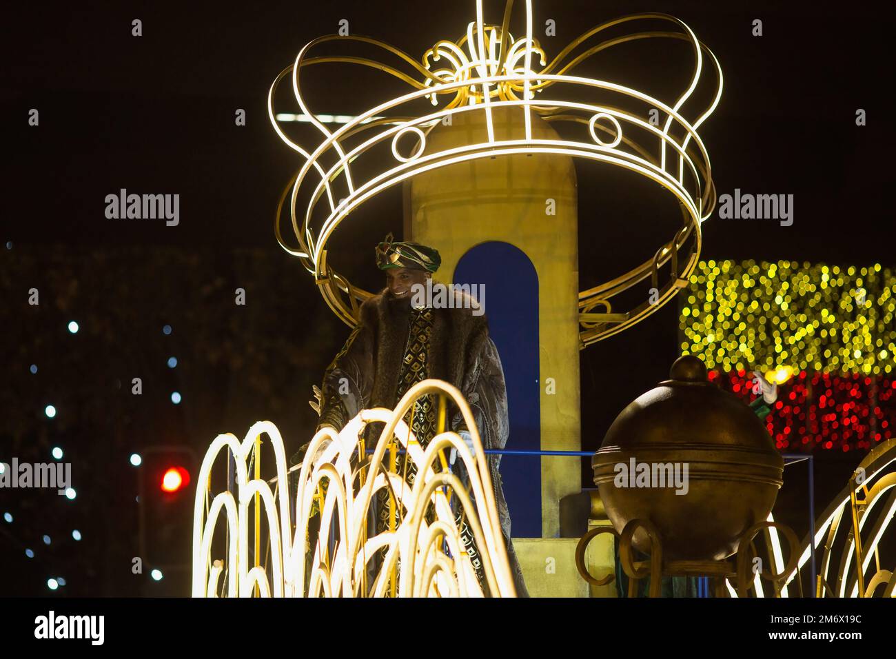 Madrid, Spain. 05th Jan, 2023. King Balthazar in his carriage greets ...