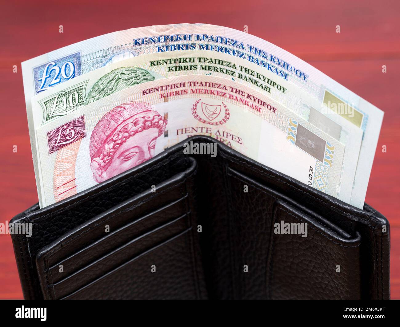 Old pound note hi-res stock photography and images - Alamy