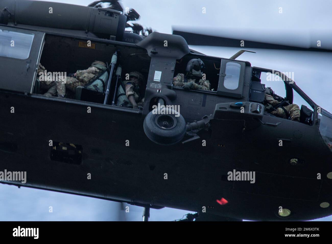Soldiers assigned to the British 16th Air Assault Brigade Combat Team ...
