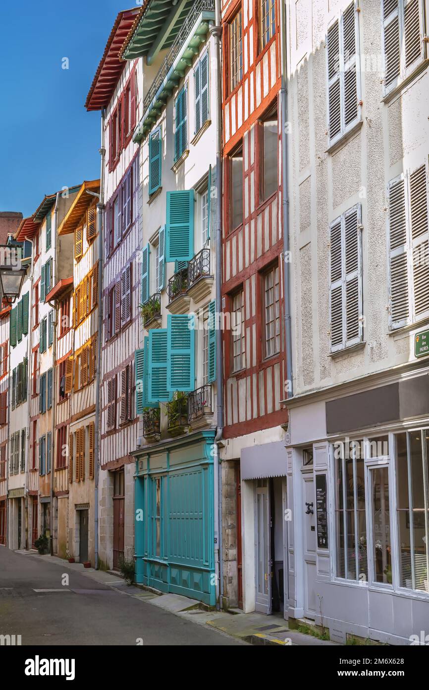 Architecture in bayonne hi-res stock photography and images - Alamy