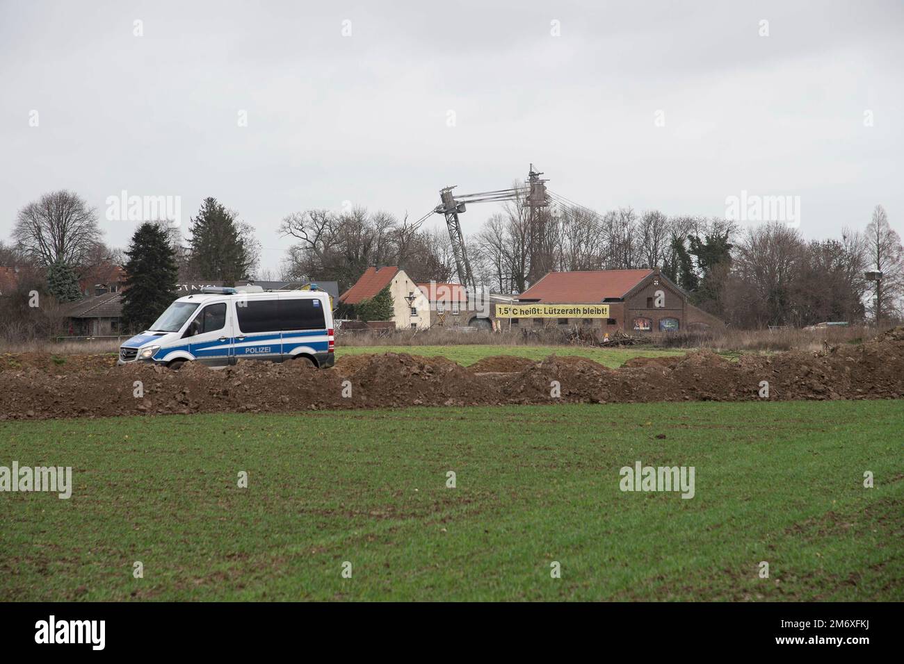 Garzweiler, Deutschland. 05th Jan, 2023. The village of Luetzerath ...