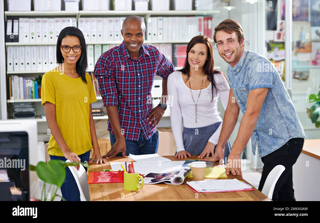 Female professionals working together desk hi-res stock photography and ...