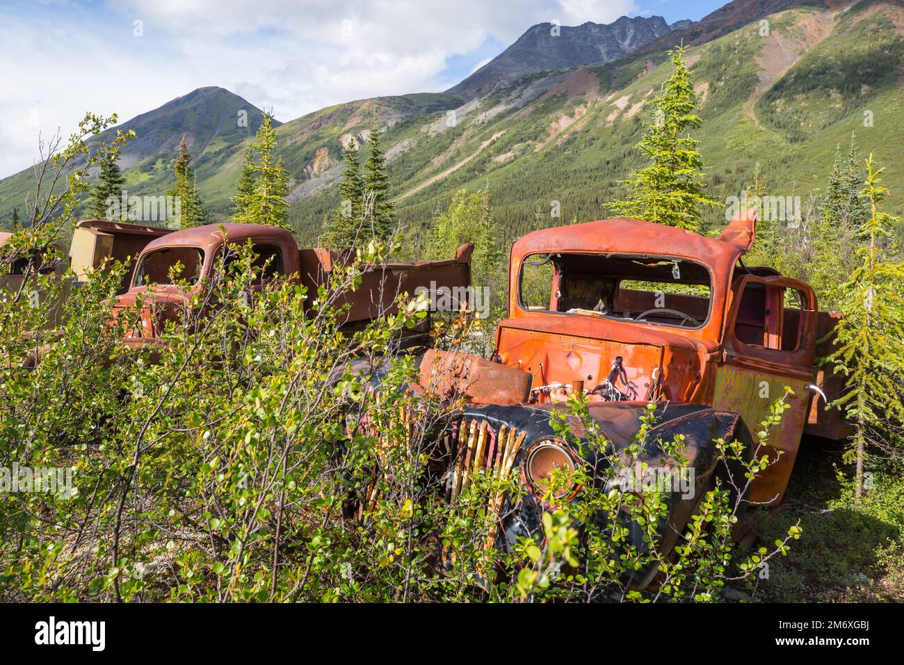 North canol road hi-res stock photography and images - Alamy