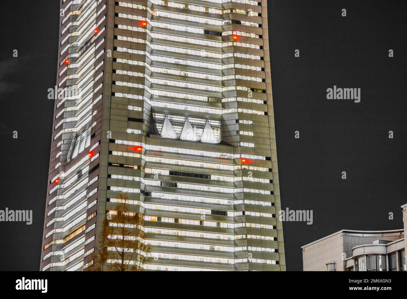 Yokohama Landmark Tower Stock Photo - Alamy