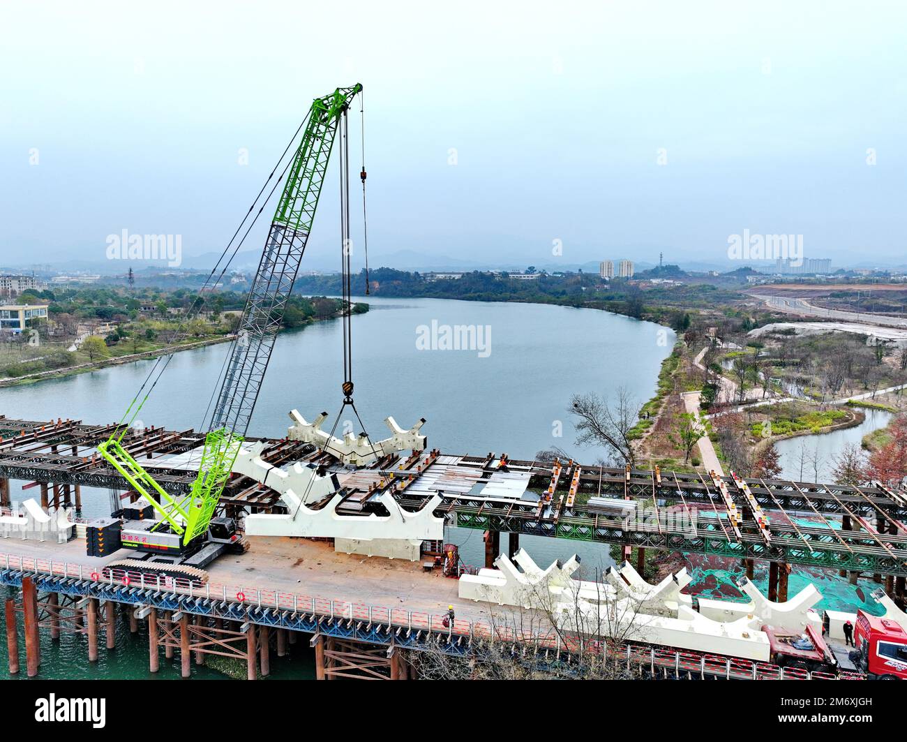 Aerial photos show the construction site of Ping'an Bridge in Ganzhou ...